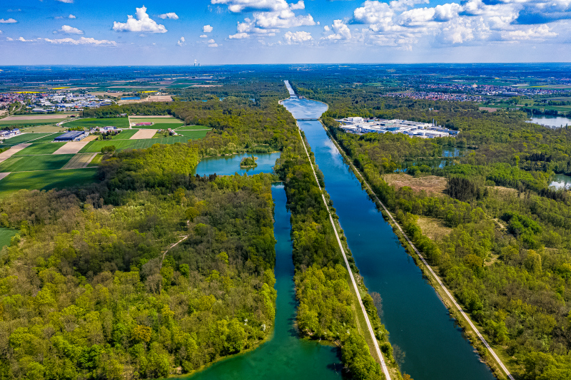 Die Donau aus der Luft | Hochauflösende Luftbilder von der Donau